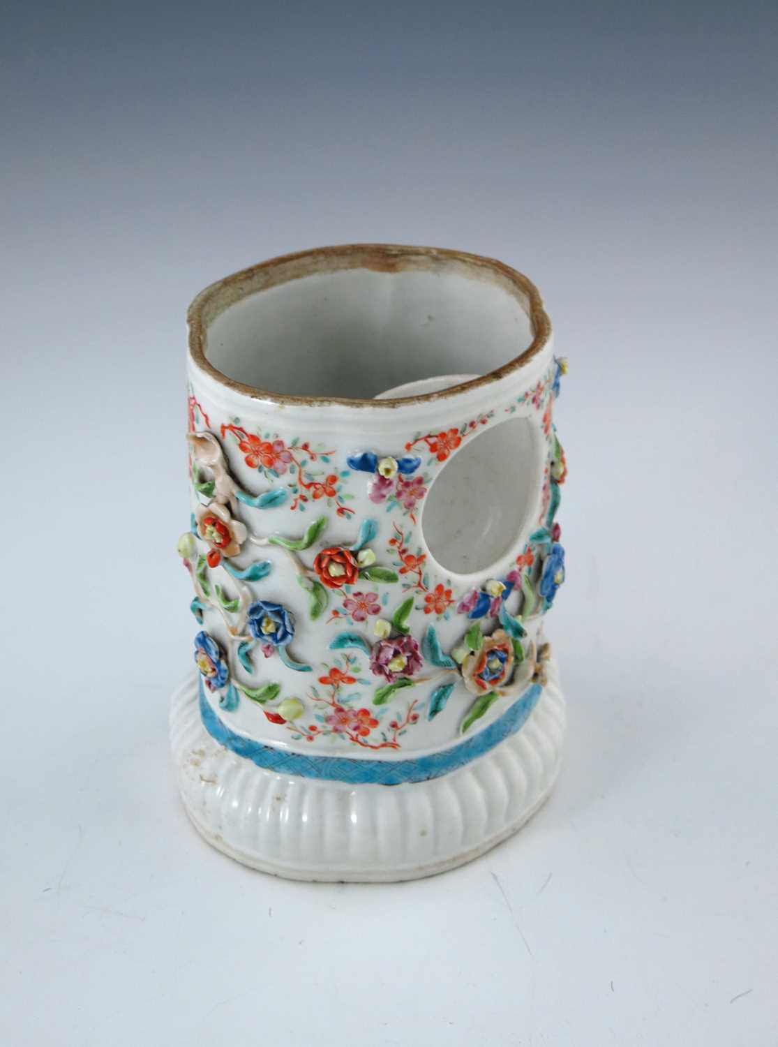 Lot 434 - An 18th Century Chinese porcelain watch