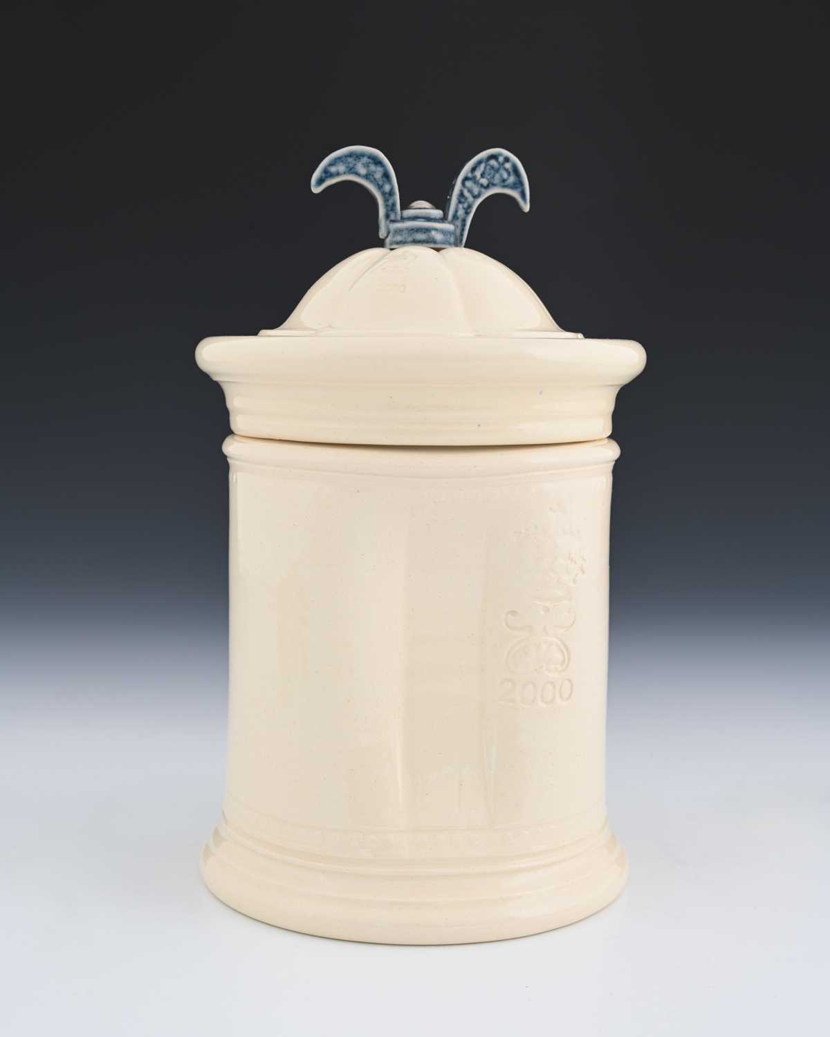 Lot 704 - Steve Harrison, a studio pottery jar and