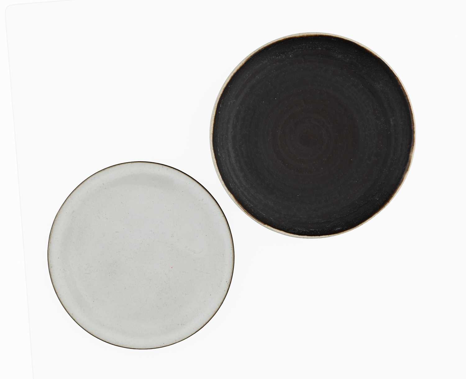 Lot 649 - Dame Lucie Rie (1902-1995), a studio pottery