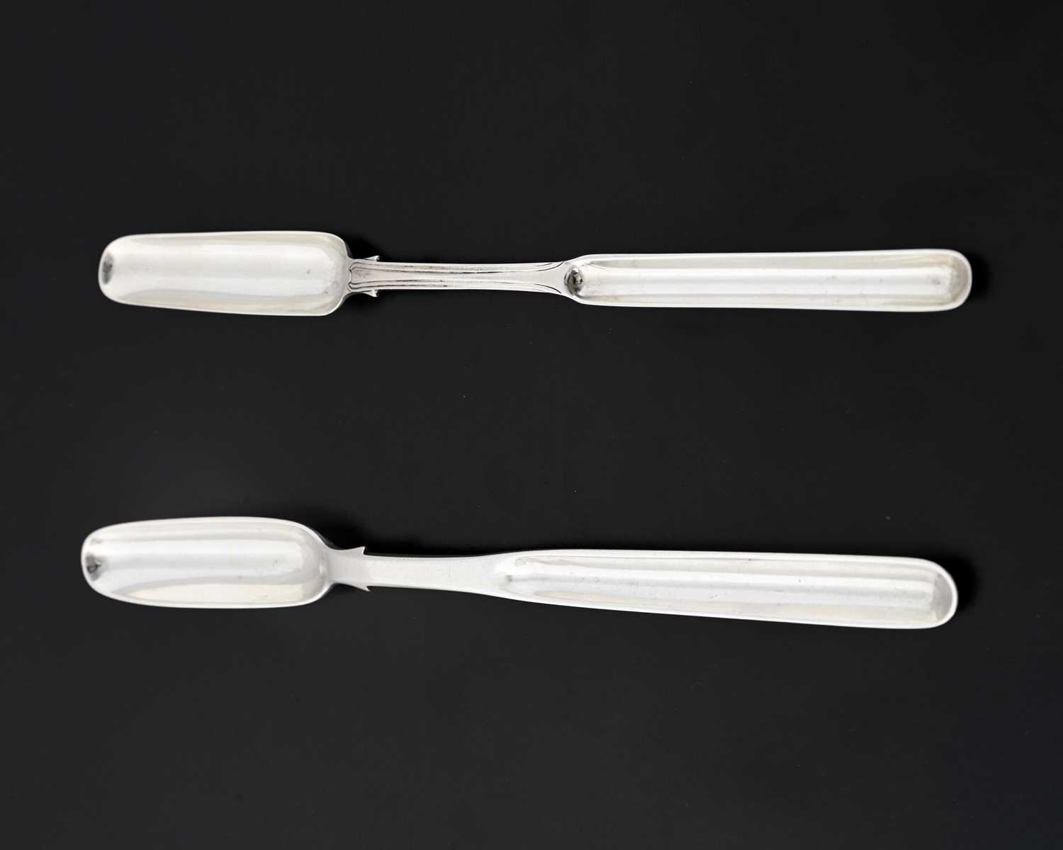 Lot 11 - An early Victorian silver marrow scoop, the